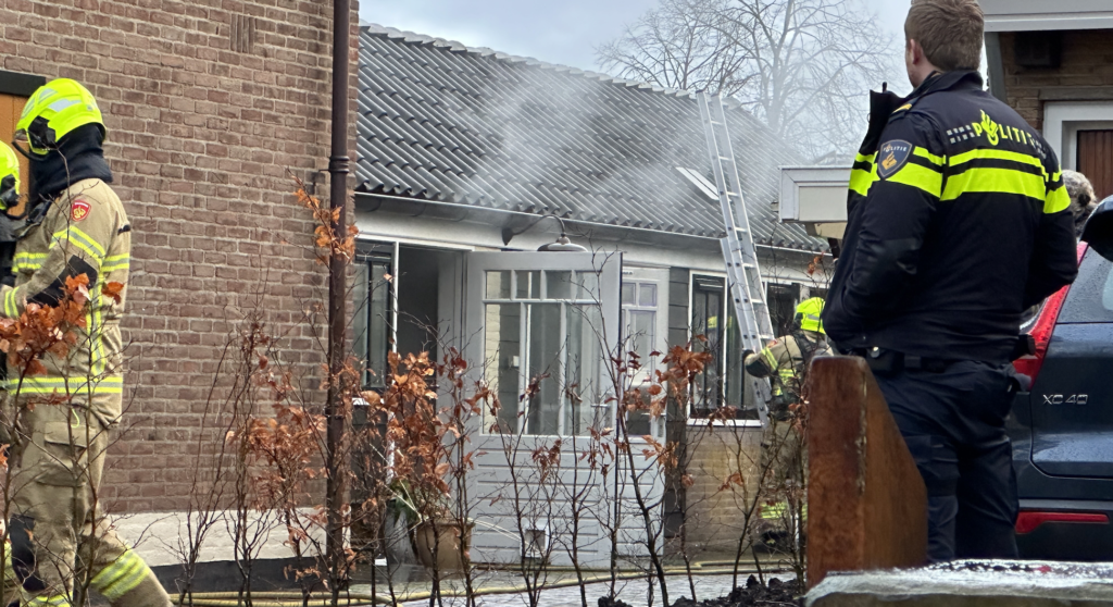 Brand woning Dorpsstraat Zuid-Scharwoude - Dijk en Waard nieuws